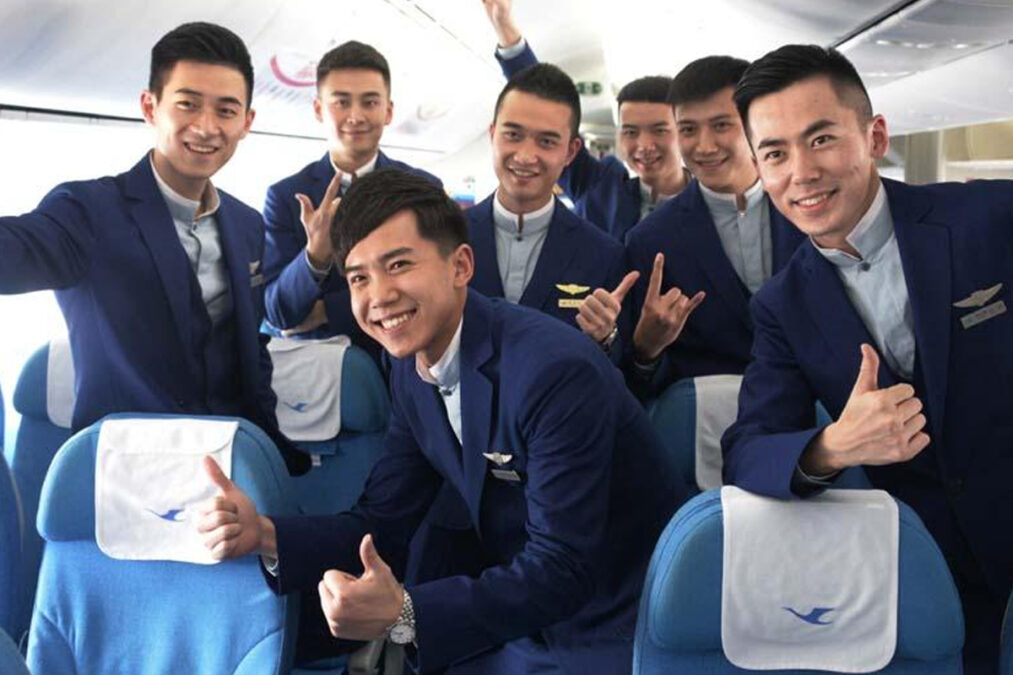 male flight attendant Archives - Gangnam Times
