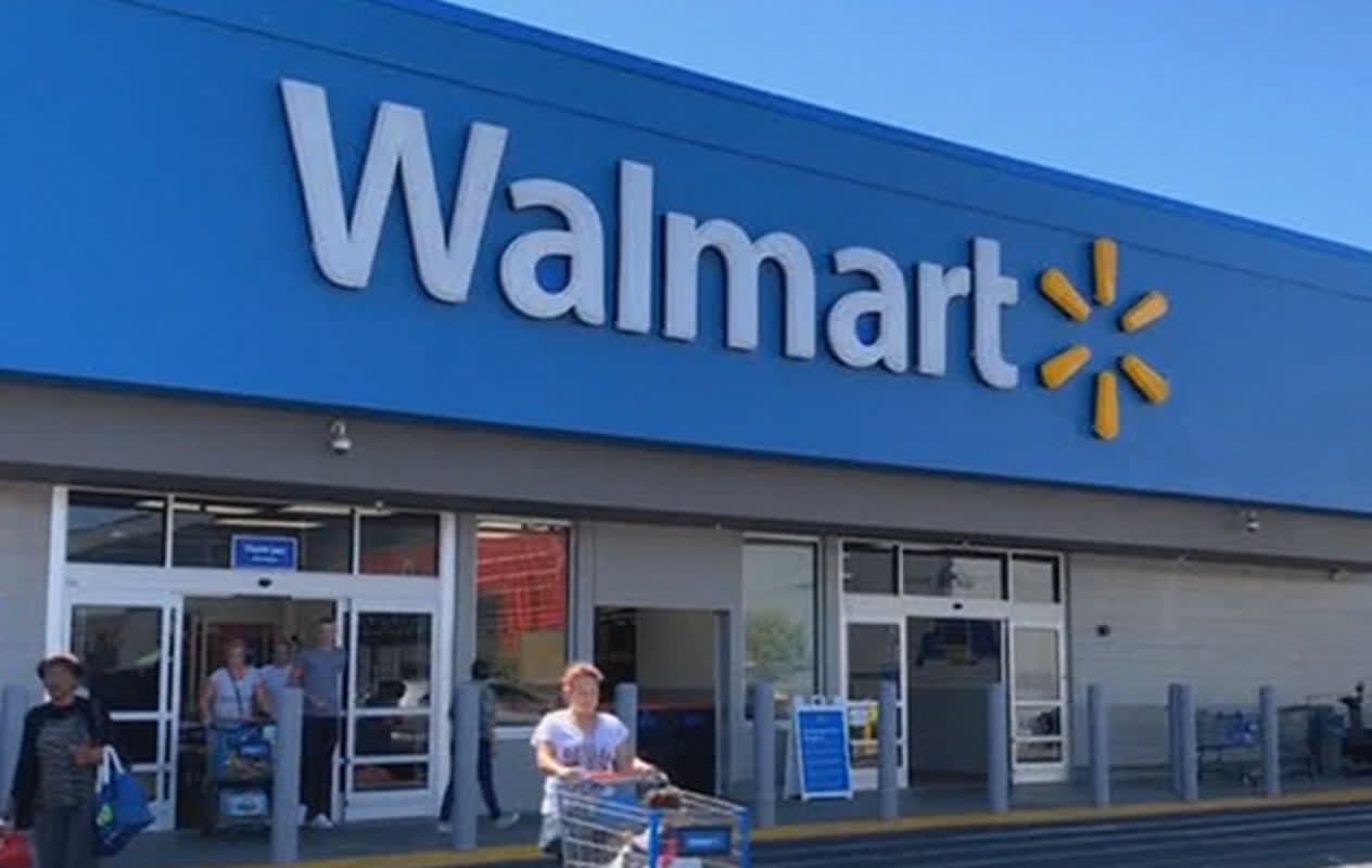 Walmart Offers 6-Figure Salaries to Store Managers: A Game-Changer in ...