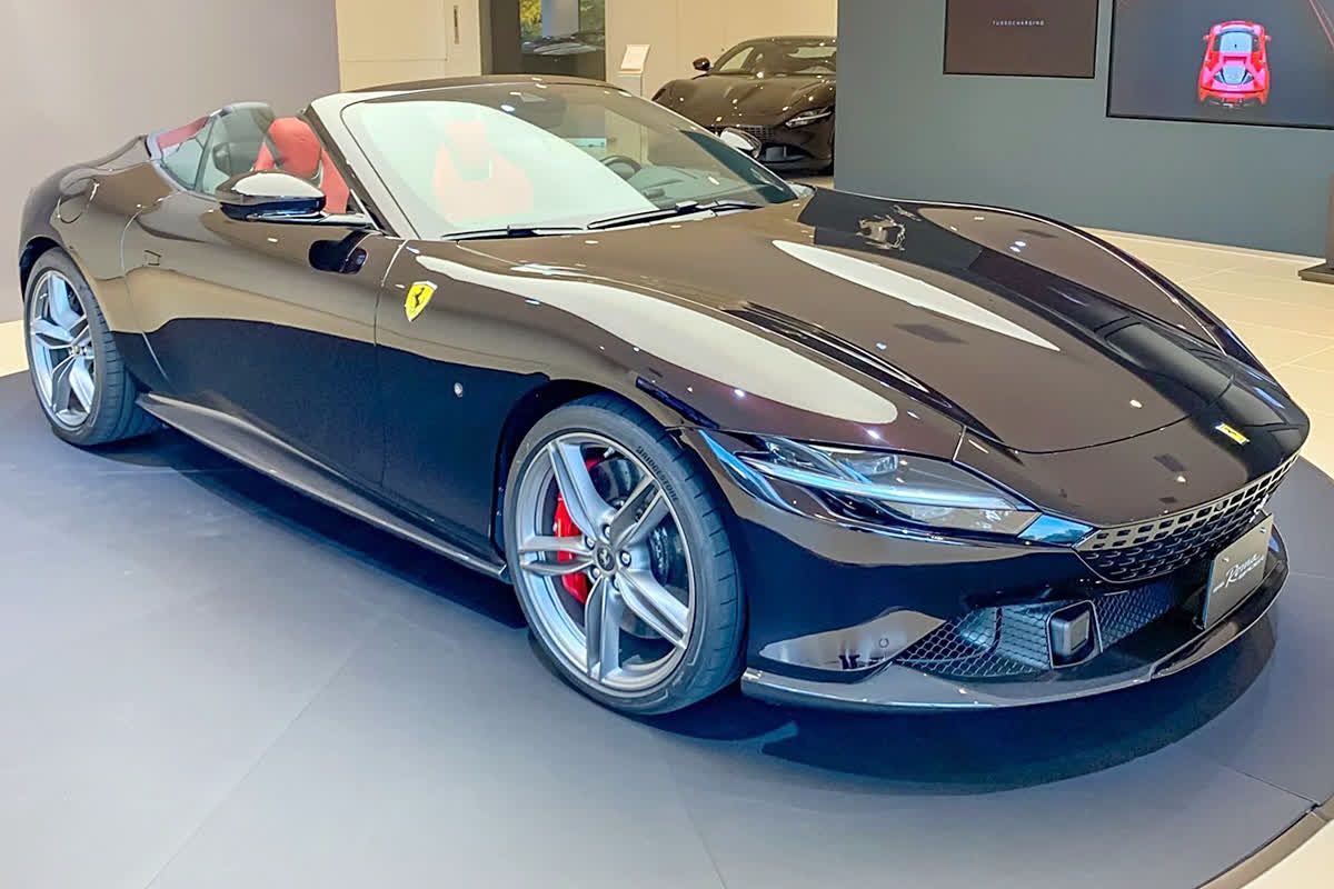 Ferrari's Rome Spider Wins Prestigious Red Dot Award for Best Design