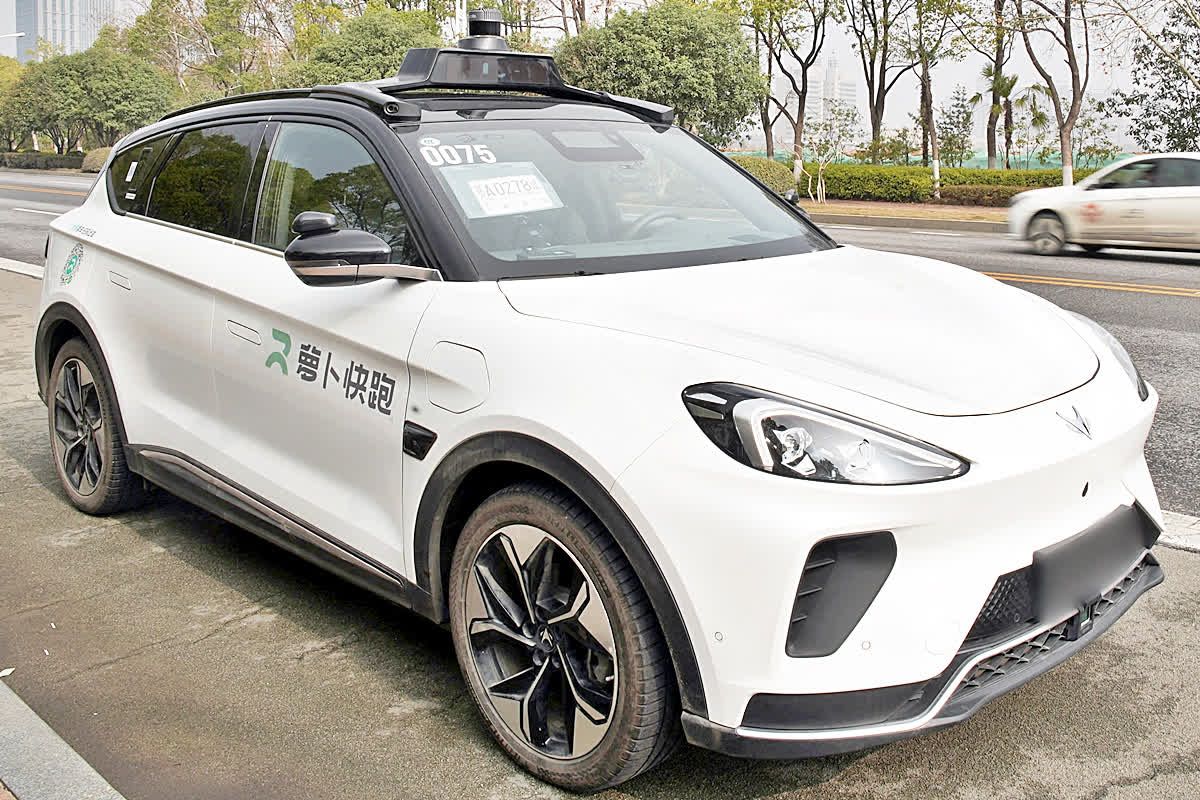 China's Self-Driving Surge: Have They Mastered Full Autonomy Already?