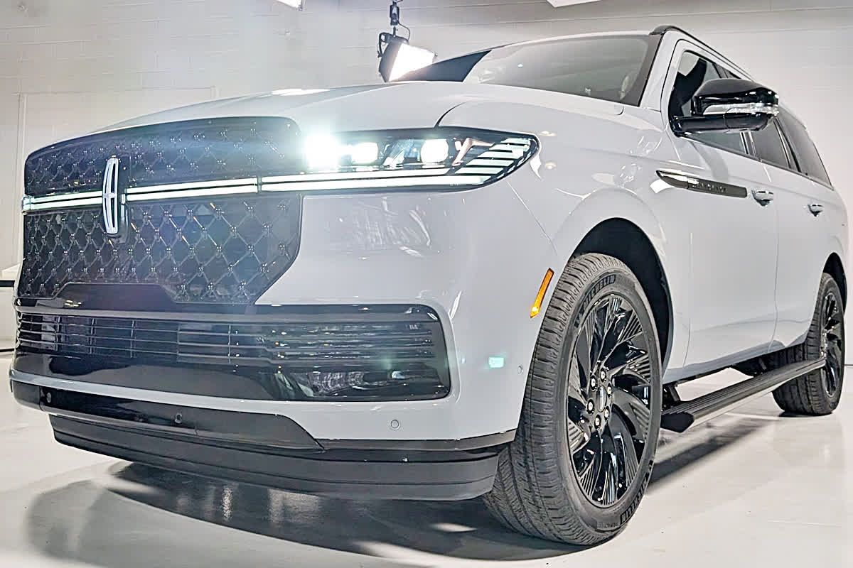 2025 Lincoln Navigator: SUV That’s Bigger, Bolder, and Ready to ...