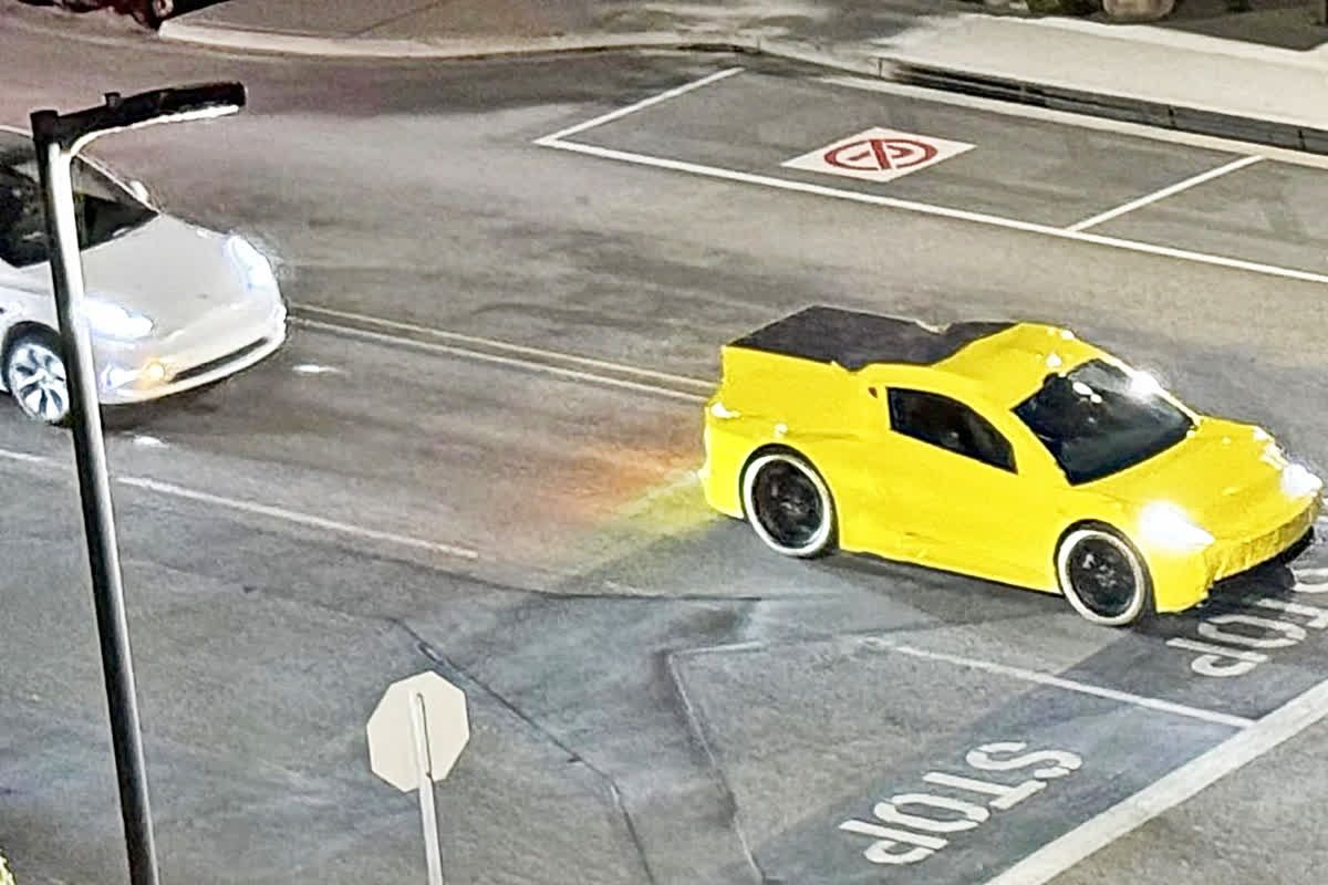 Here's What Tesla's Delayed Self-Driving Taxi Looks Like Now: Testing ...
